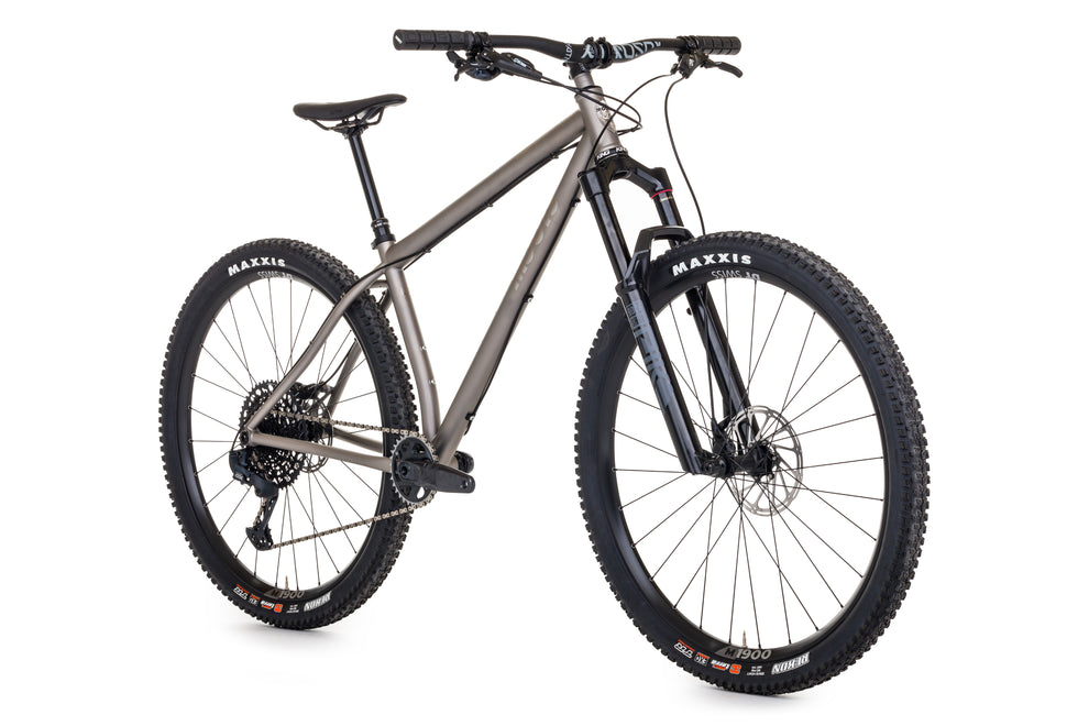 WOMBLE – Moots